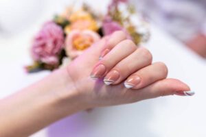 26 Nail Colors & Design Suited For Every Formal Dress